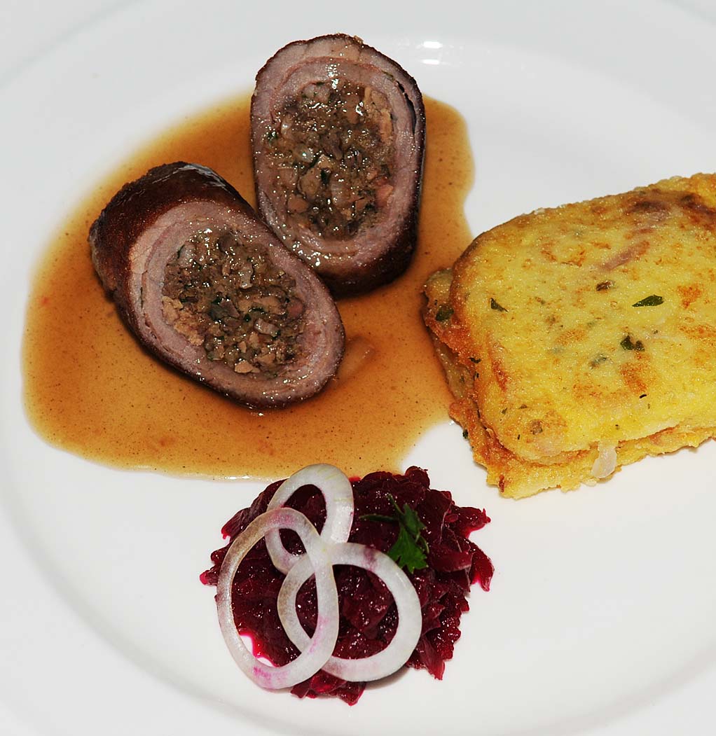 Veal rolls stuffed with chicken liver and prosciuto in a Marsala and ...