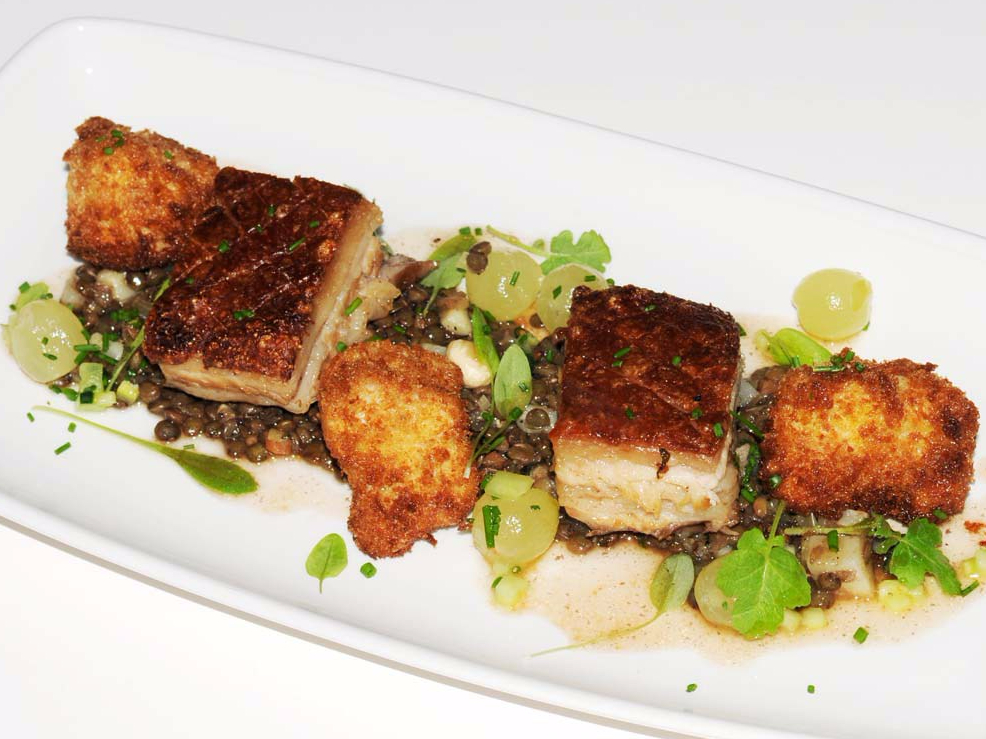 CRISPY PORK BELLY (“SOUS VIDE”-METHOD) WITH DEEPFRIED SWEETBREADS ...